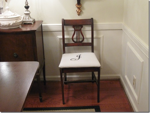 GRACIOUS SOUTHERN LIVING: Monogrammed Dining Chairs